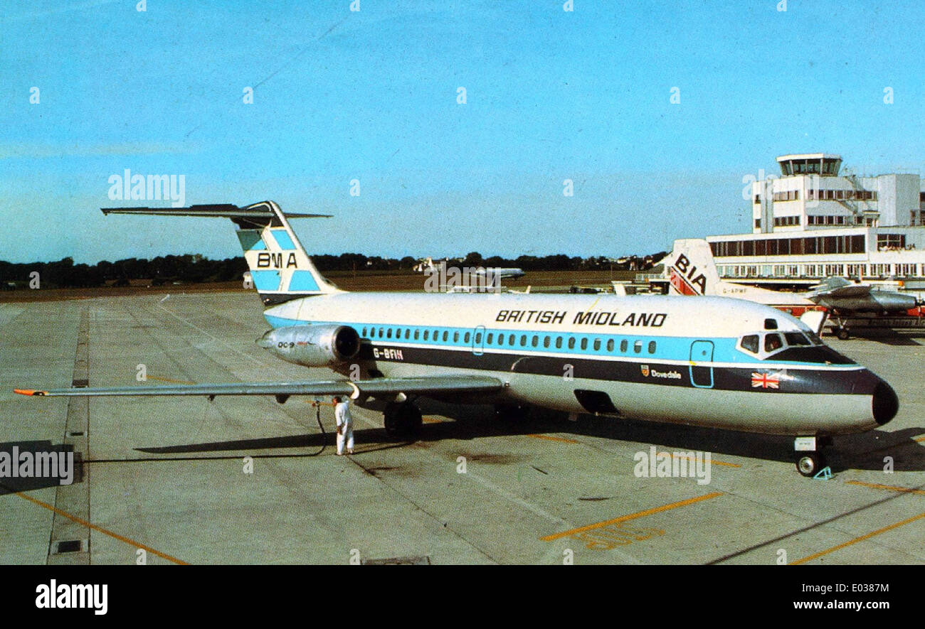 Mcdonnell douglas dc 9 hi-res stock photography and images - Alamy