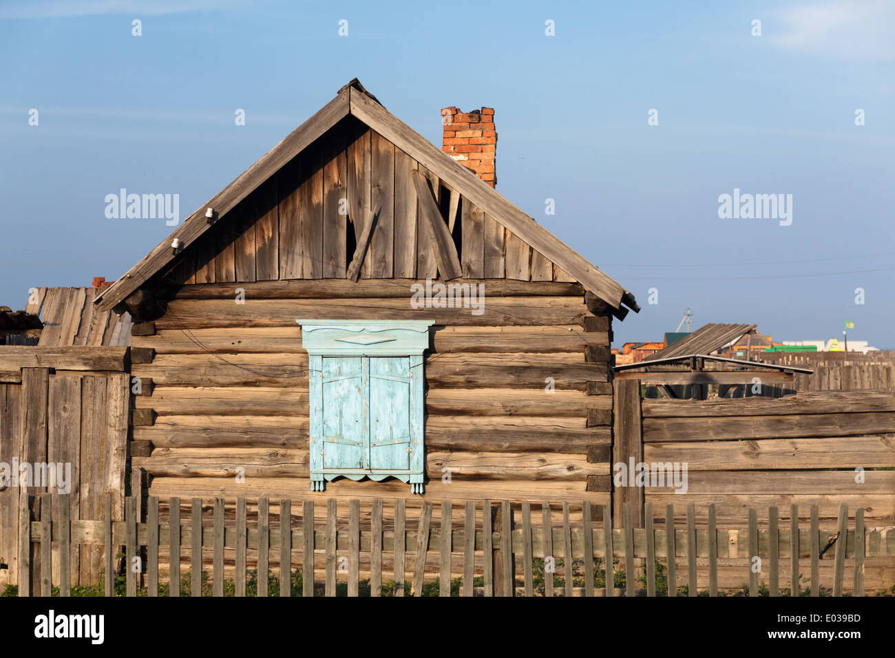 Siberian village russia houses hi-res stock photography and images - Alamy