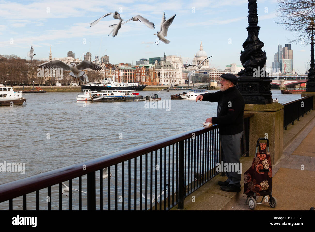 Man throwing food hi-res stock photography and images - Alamy