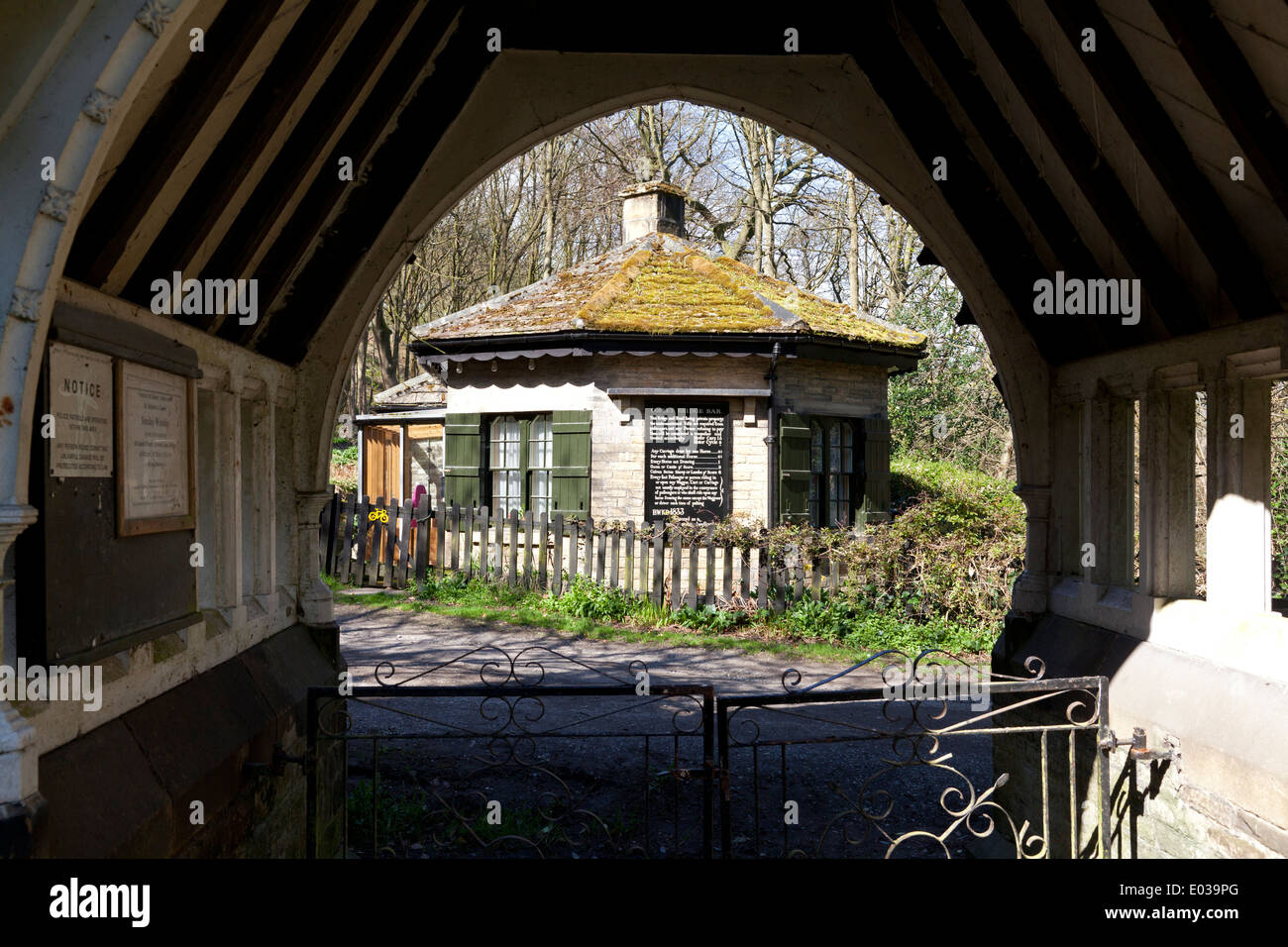 Toll gate house hi-res stock photography and images - Alamy