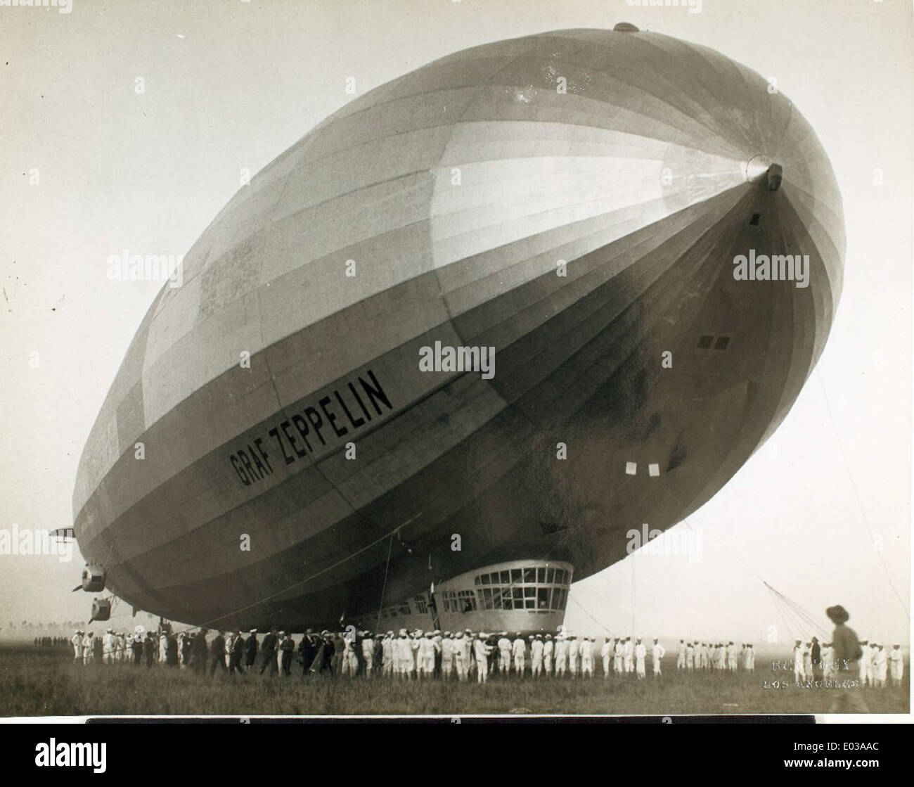 Airship graf zeppelin hi-res stock photography and images - Alamy
