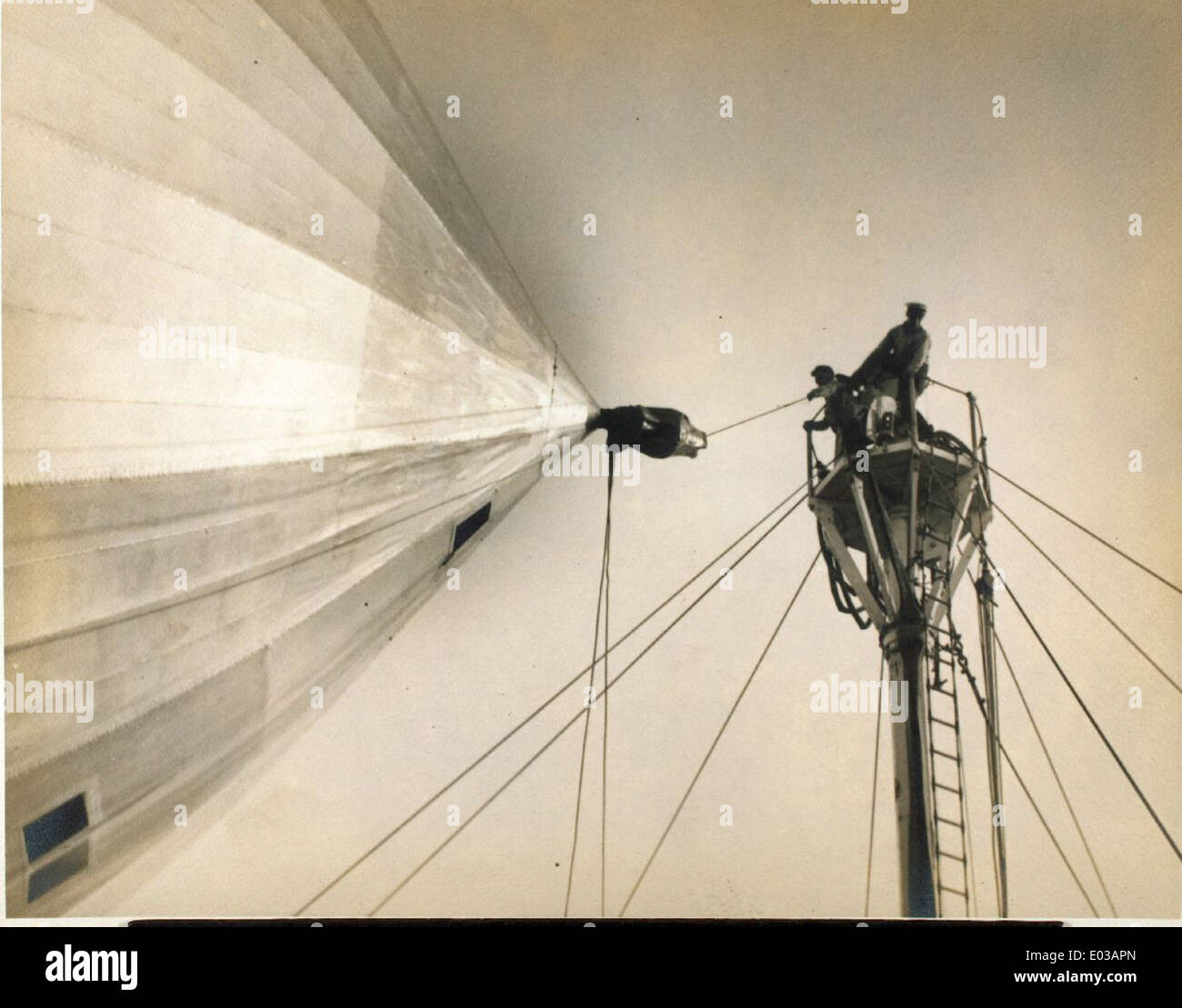 Mooringmast hi-res stock photography and images - Alamy