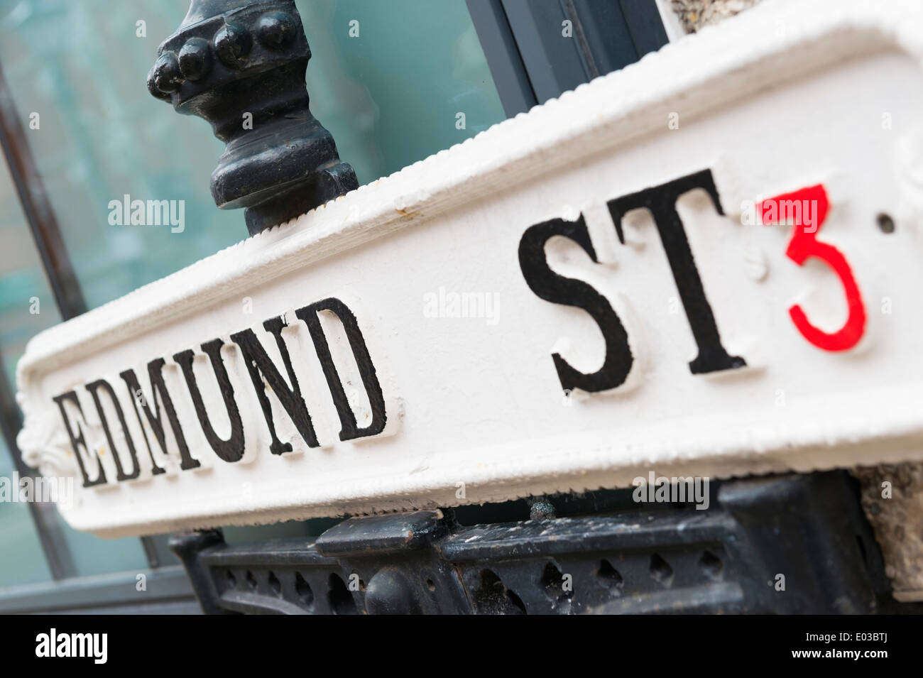 Birmingham road sign hi-res stock photography and images - Alamy