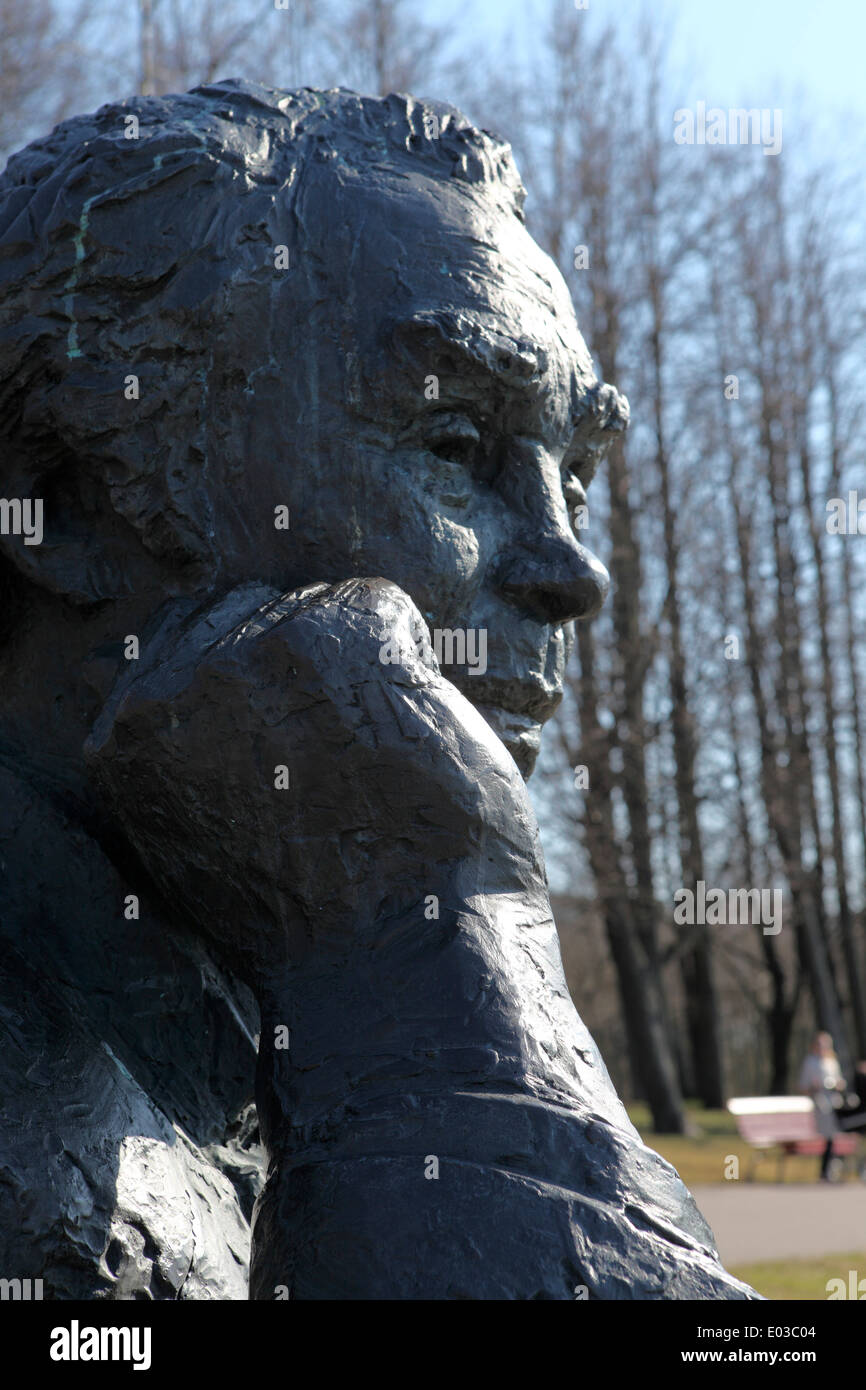 Gustav ernesaks sculpture hi-res stock photography and images - Alamy