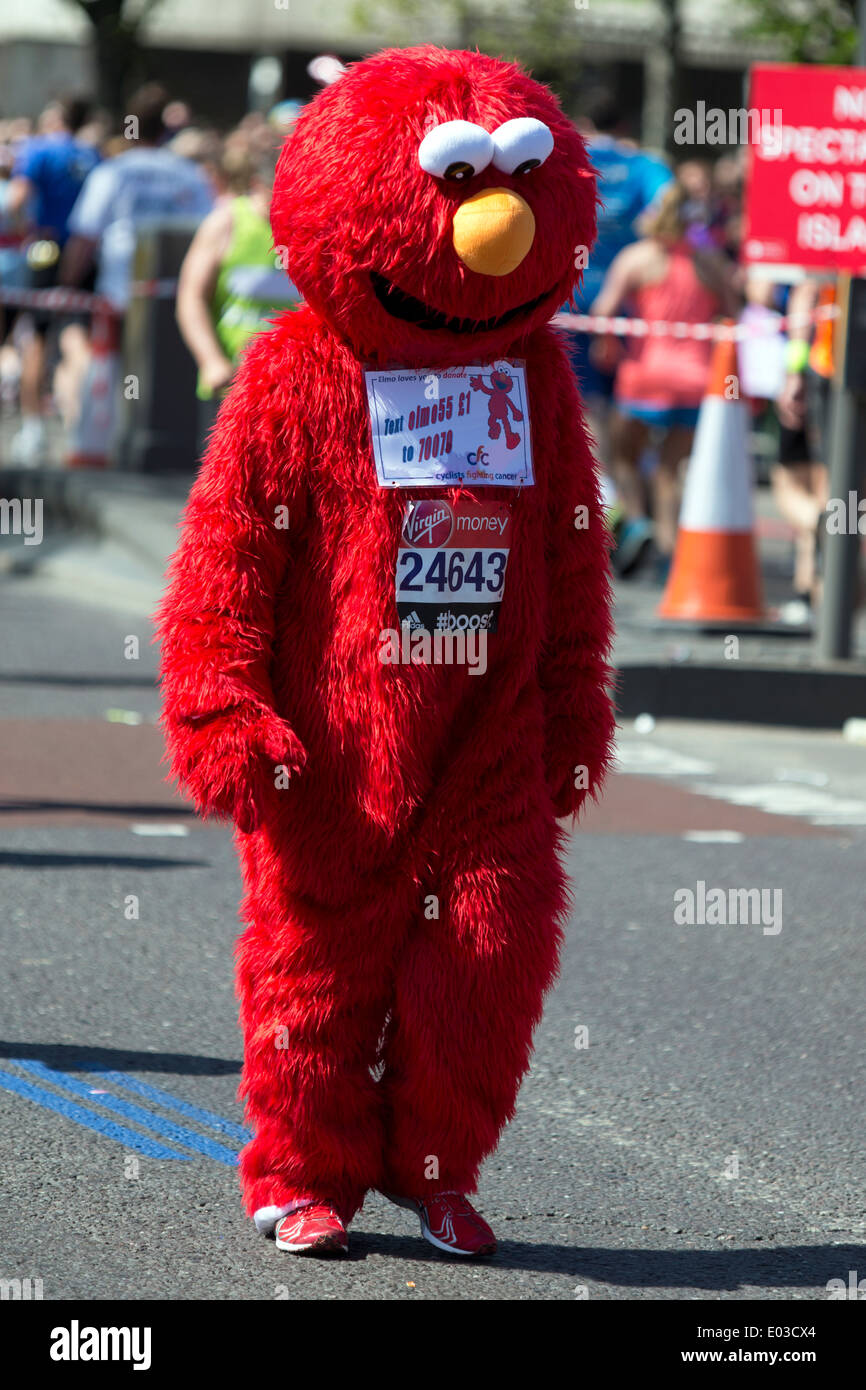 Elmo muppet hi-res stock photography and images - Alamy