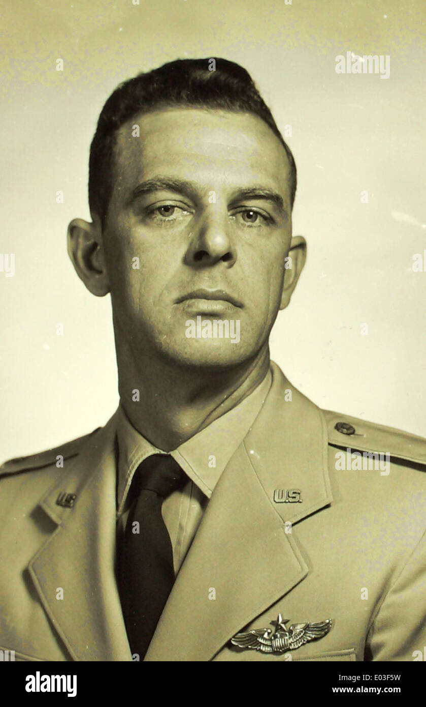 This glossy photo showcases NASA personnel involved in space missions ...