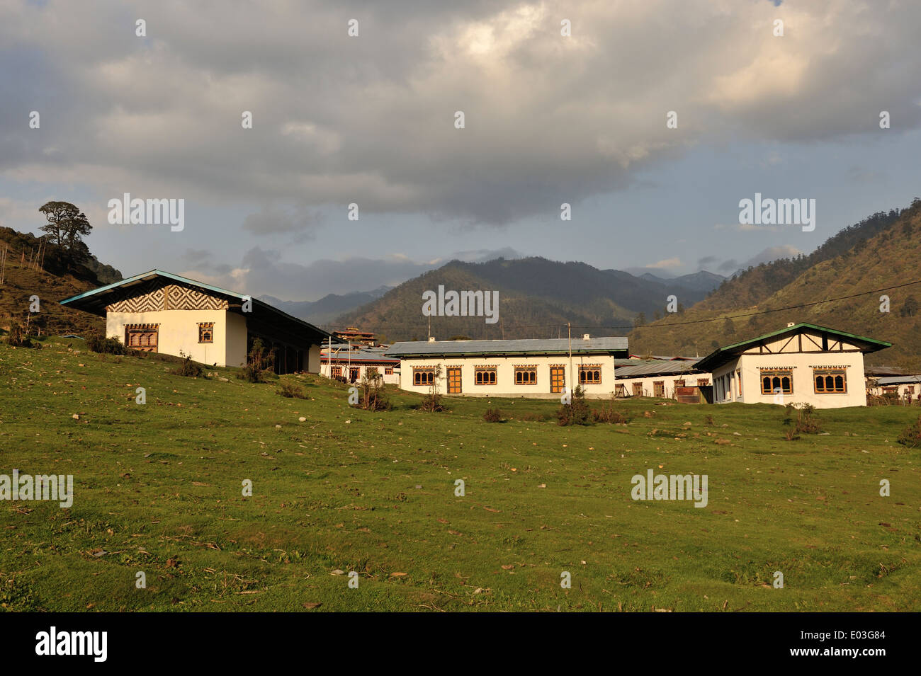 Village of Sakteng on Merak Sakteng trek, Eastern Bhutan Stock Photo ...