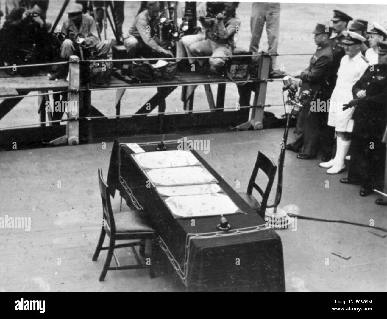 Pacific conflict Black and White Stock Photos & Images - Alamy