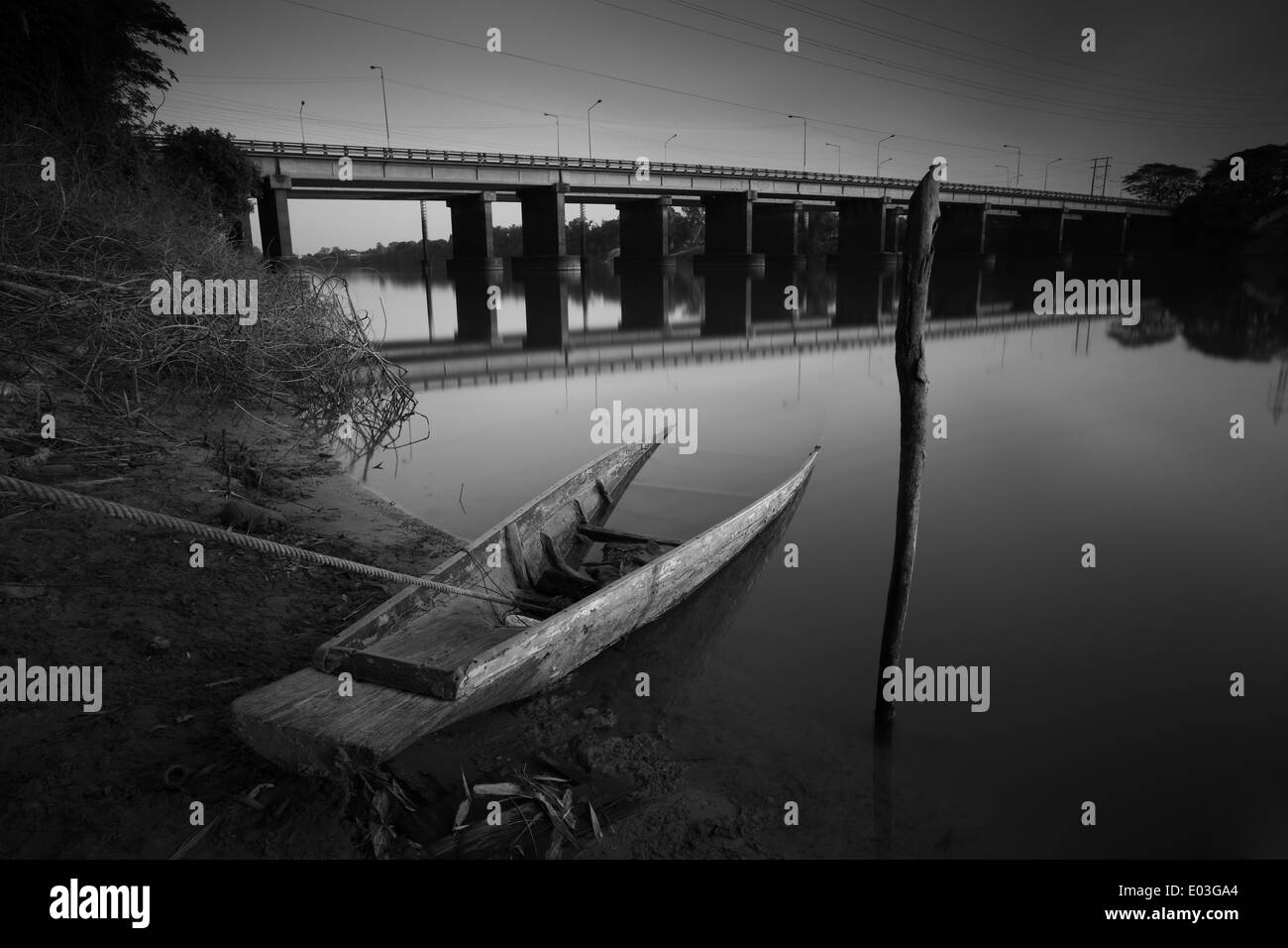 Boat tour in thailand Black and White Stock Photos & Images - Alamy