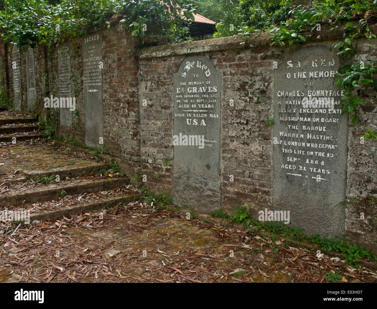 Christian cemetery hi-res stock photography and images - Alamy