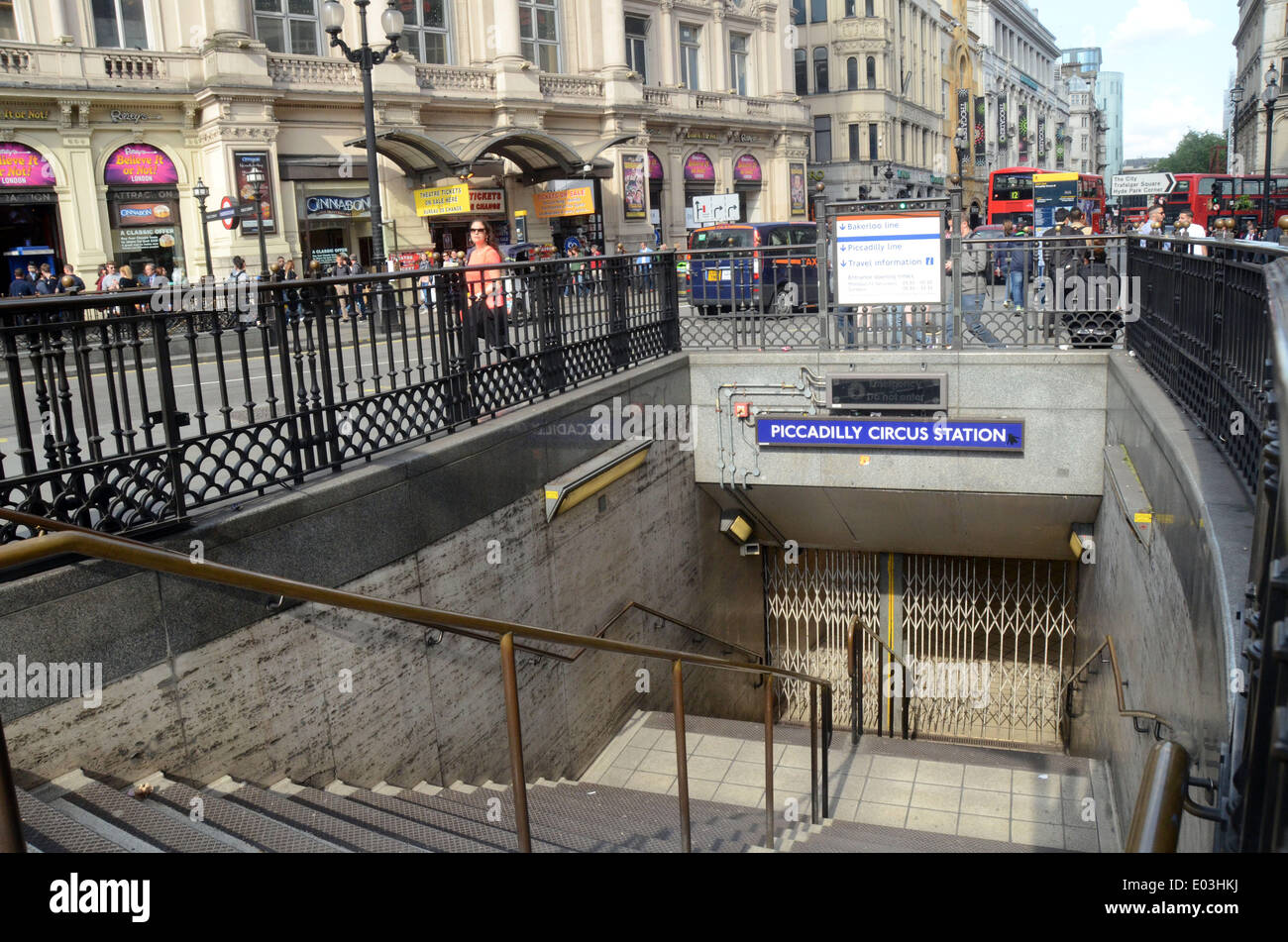 London underground strike london bridge hi-res stock photography and ...