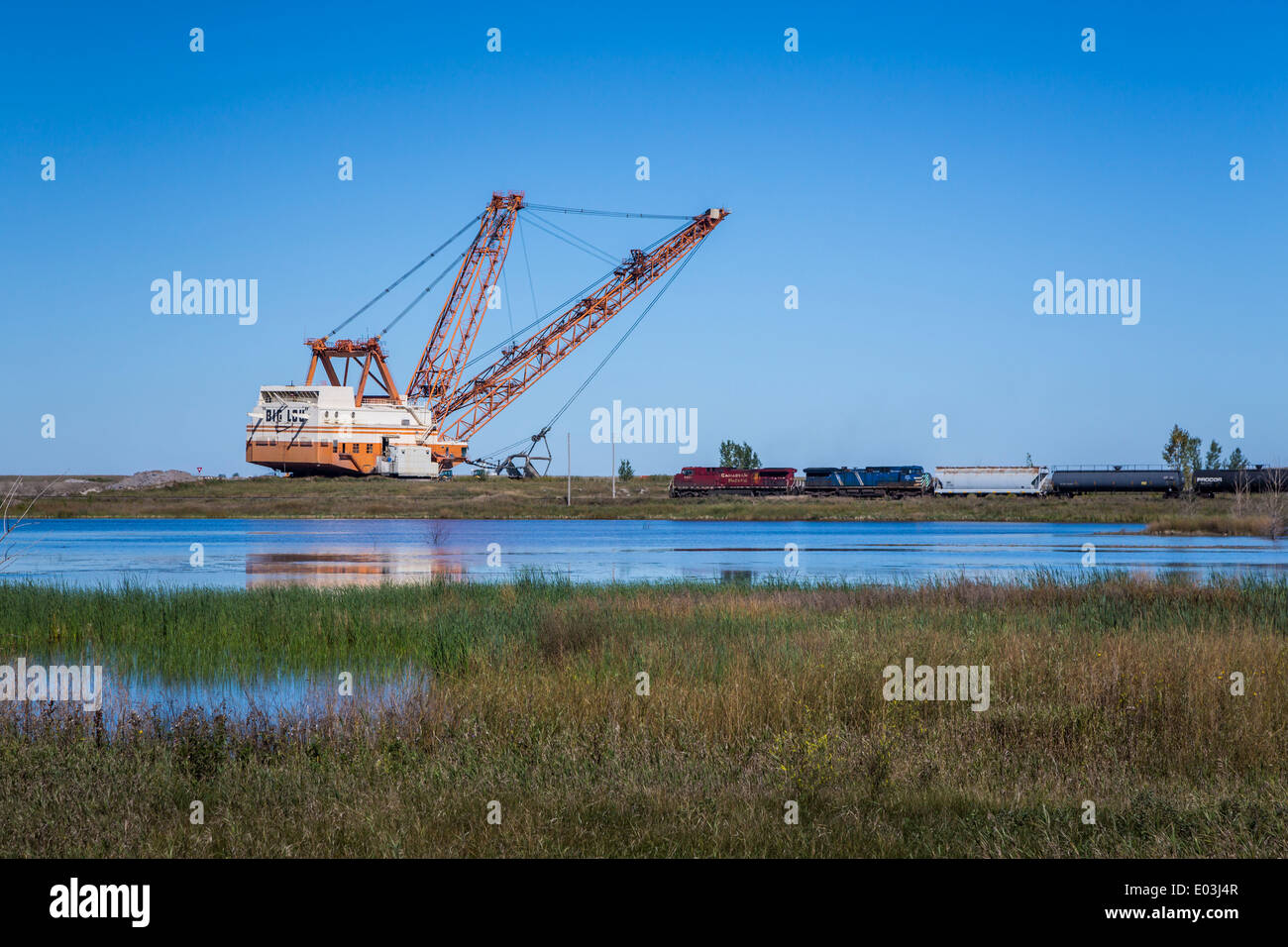 The drag-line scoop "Big Lou" at an open pit coal mine near Estevan ...