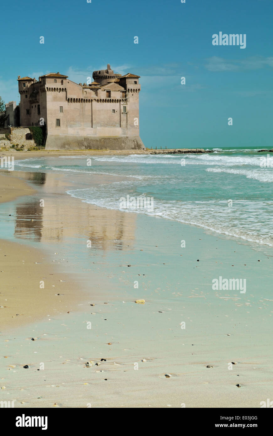 Italian beach hi-res stock photography and images - Alamy