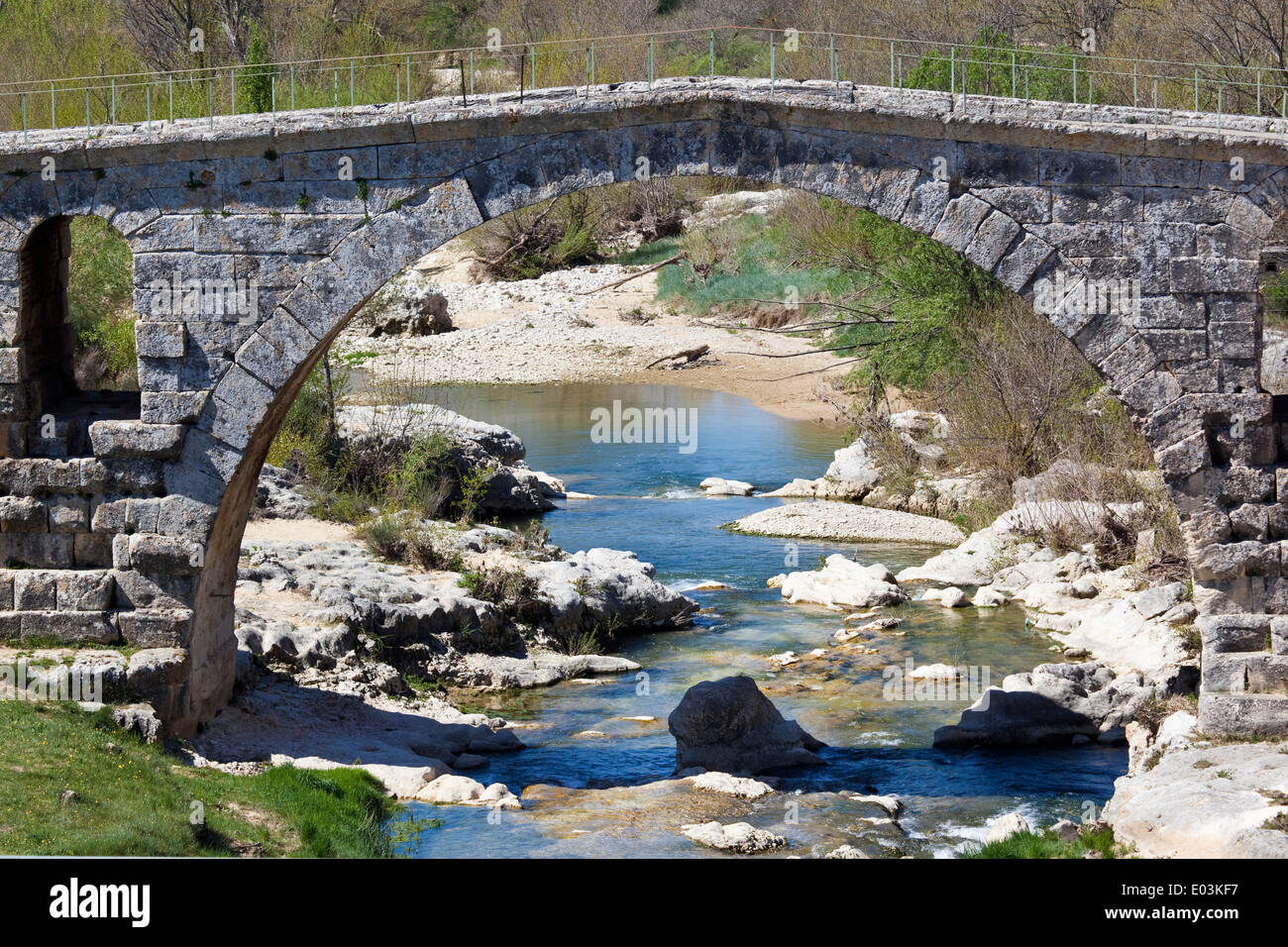 Julian bridge near Apt (Provence,France Stock Photo - Alamy