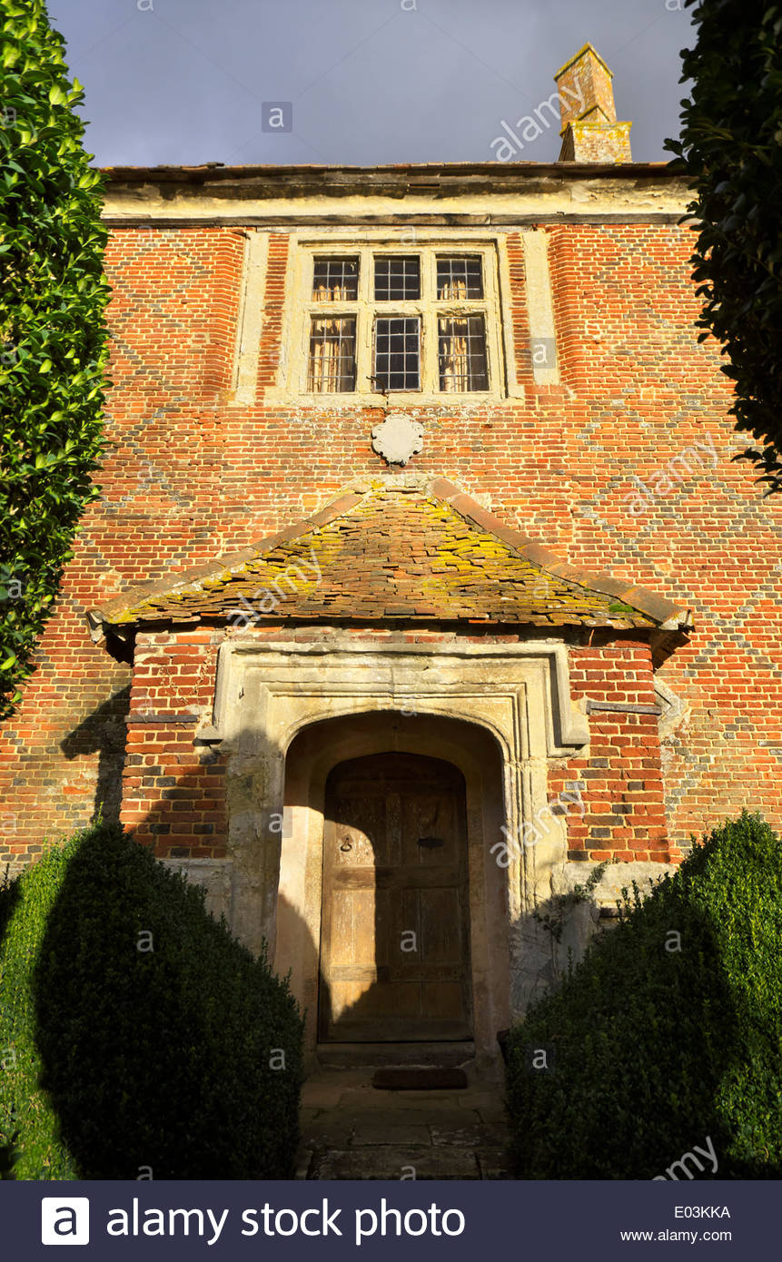 Classic Tudor Architecture High Resolution Stock Photography and Images ...