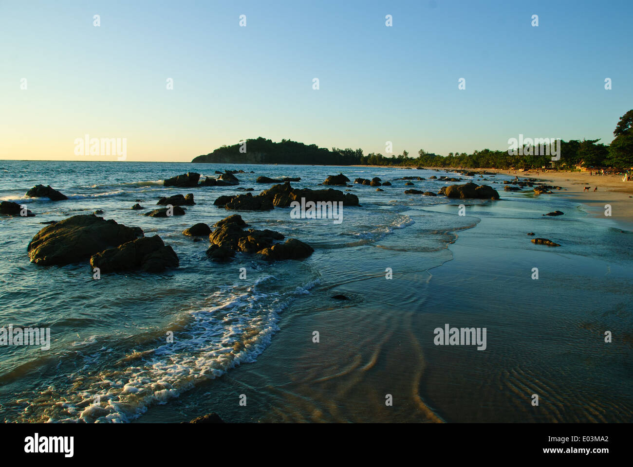 Quiet pristine sandy beach hi-res stock photography and images - Alamy