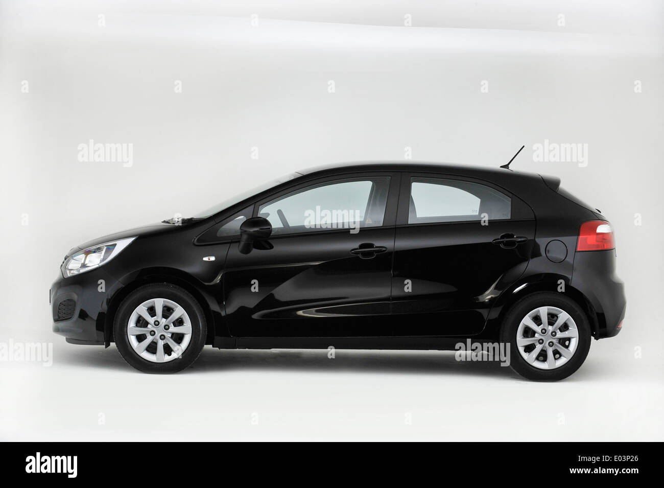 Black kia hi-res stock photography and images - Alamy