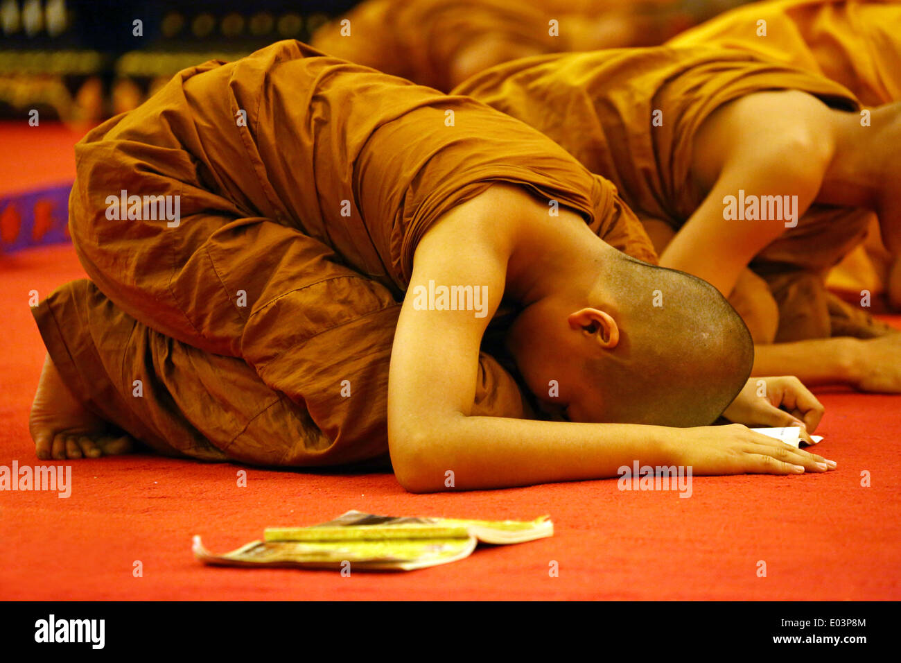 Buddhist Monks praying during Songkran in the Temple at Wat Chedi Luang ...