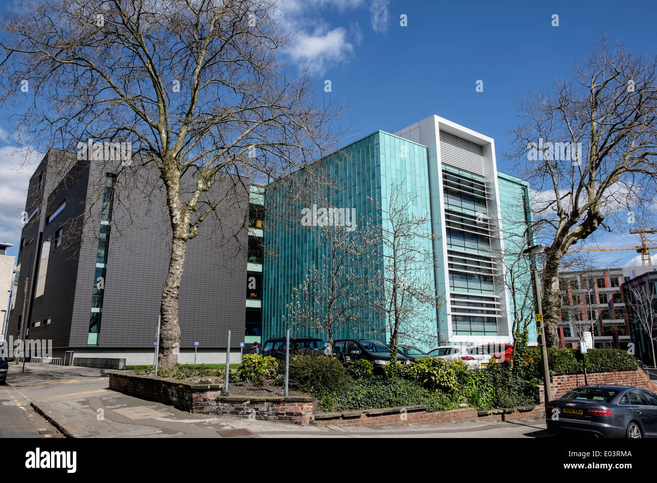 Sheffield library building hi-res stock photography and images - Alamy