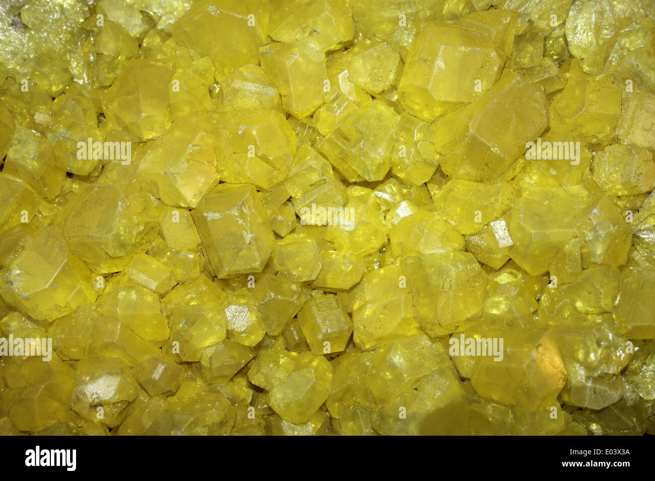 Crystals gemstones in crystal hi-res stock photography and images - Alamy