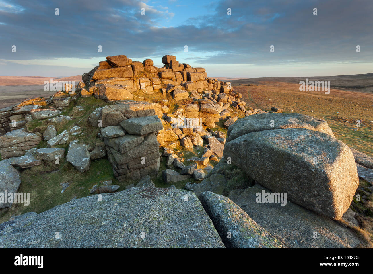 Spring sunset at West Mill Tor near Okehampton, Dartmoor, Devon ...