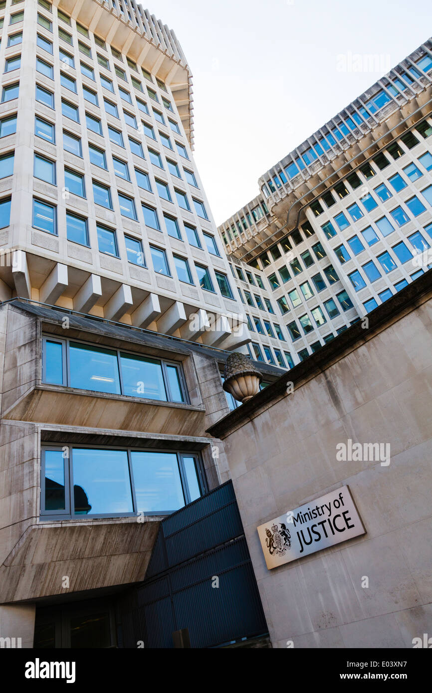 Ministry of Justice building in Queen Anne's Gate London Stock Photo ...
