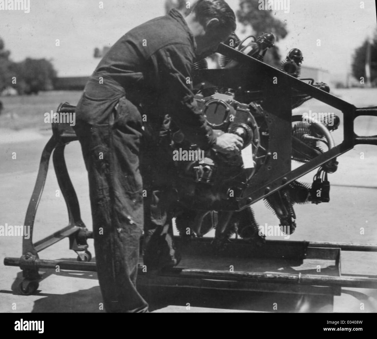 This image from the San Diego Air and Space Museum showcases a radial ...