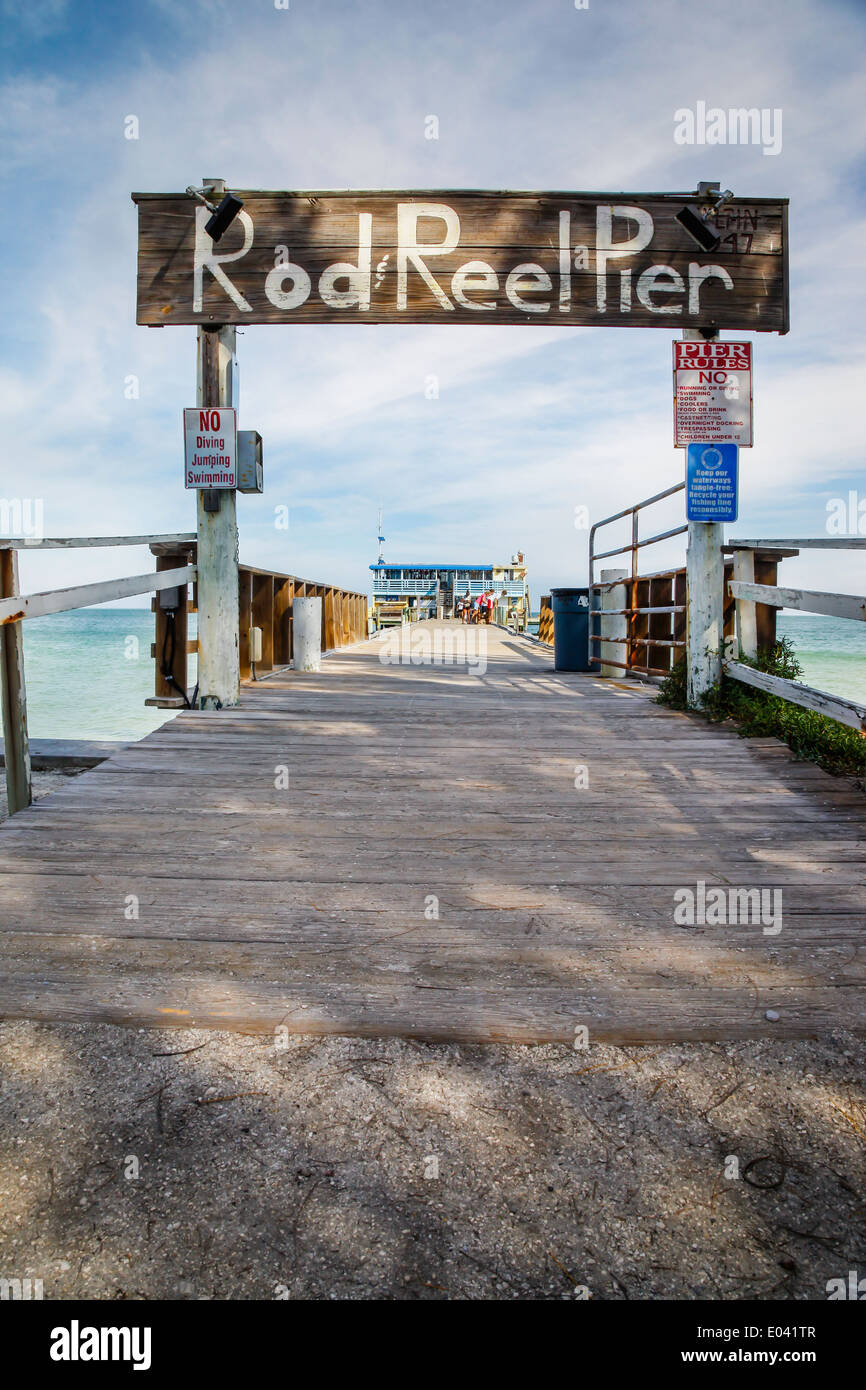 Hot rod sign hi-res stock photography and images - Alamy