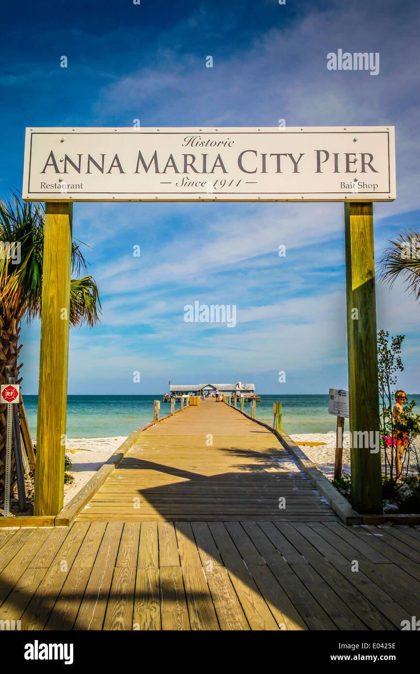 Anna maria island pier in hi-res stock photography and images - Alamy