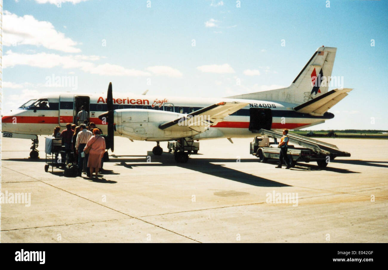 Saab 340 aircraft hi-res stock photography and images - Alamy