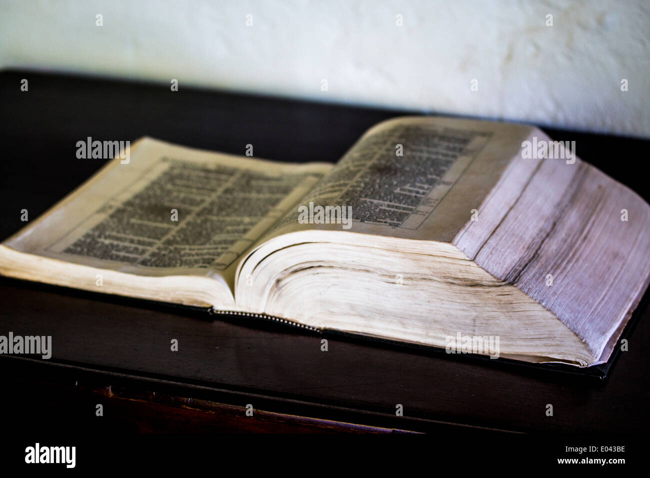 Bible on table hi-res stock photography and images - Alamy