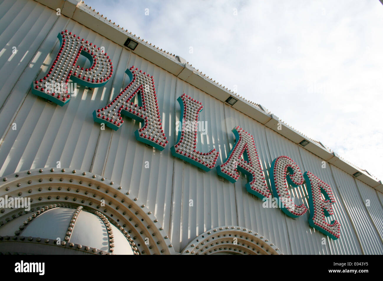 The palace amusement arcade hi-res stock photography and images - Alamy