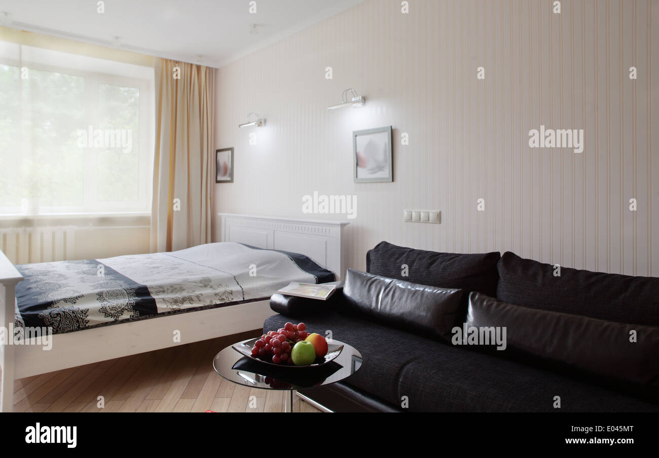 luxury and very clean empty european room Stock Photo - Alamy