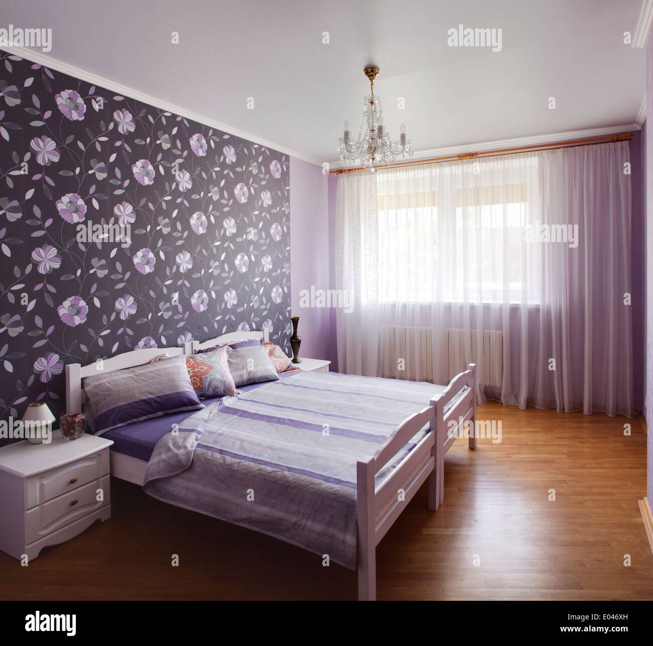 luxury and very clean empty european room Stock Photo - Alamy