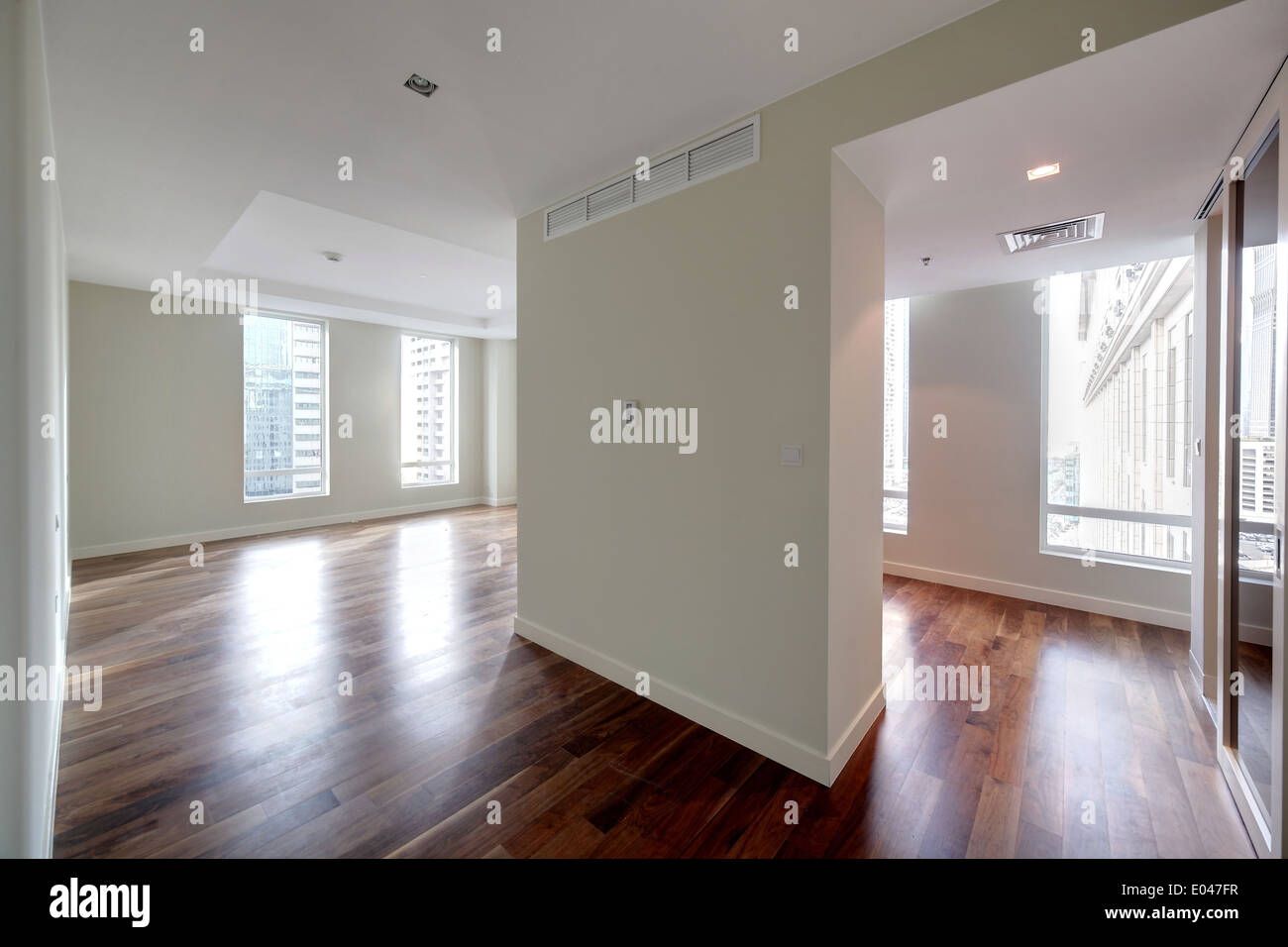 luxury and very clean empty european room Stock Photo - Alamy