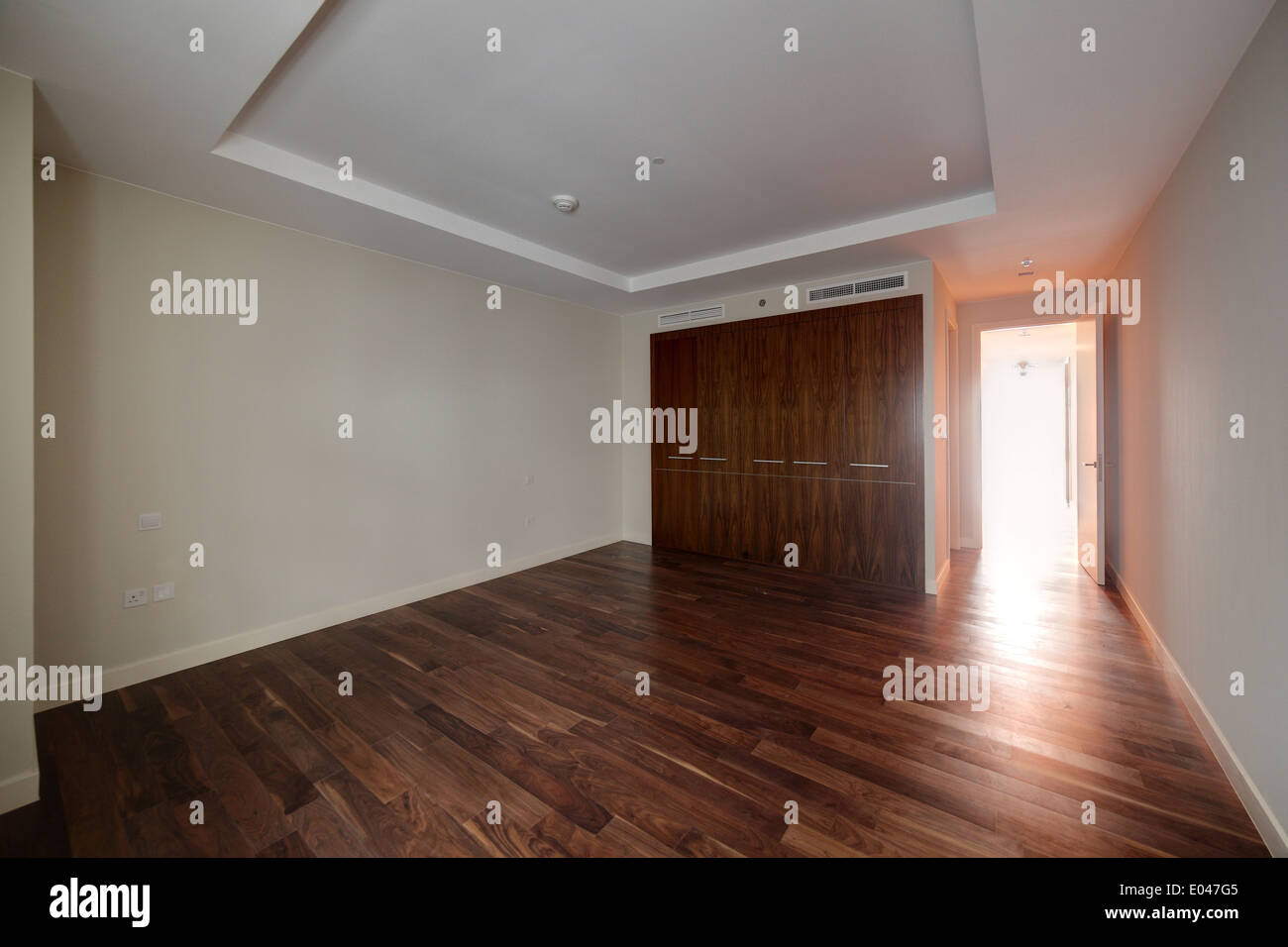 luxury and very clean empty european room Stock Photo - Alamy