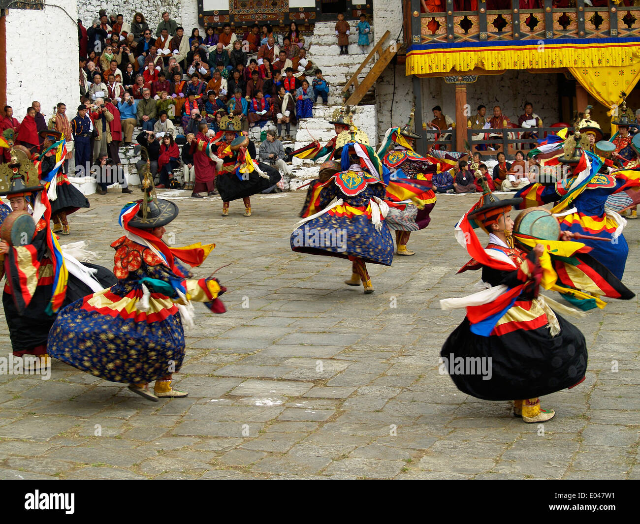 Dance of the Black Hats with Drums at the Tsechu Festival in Paro ...