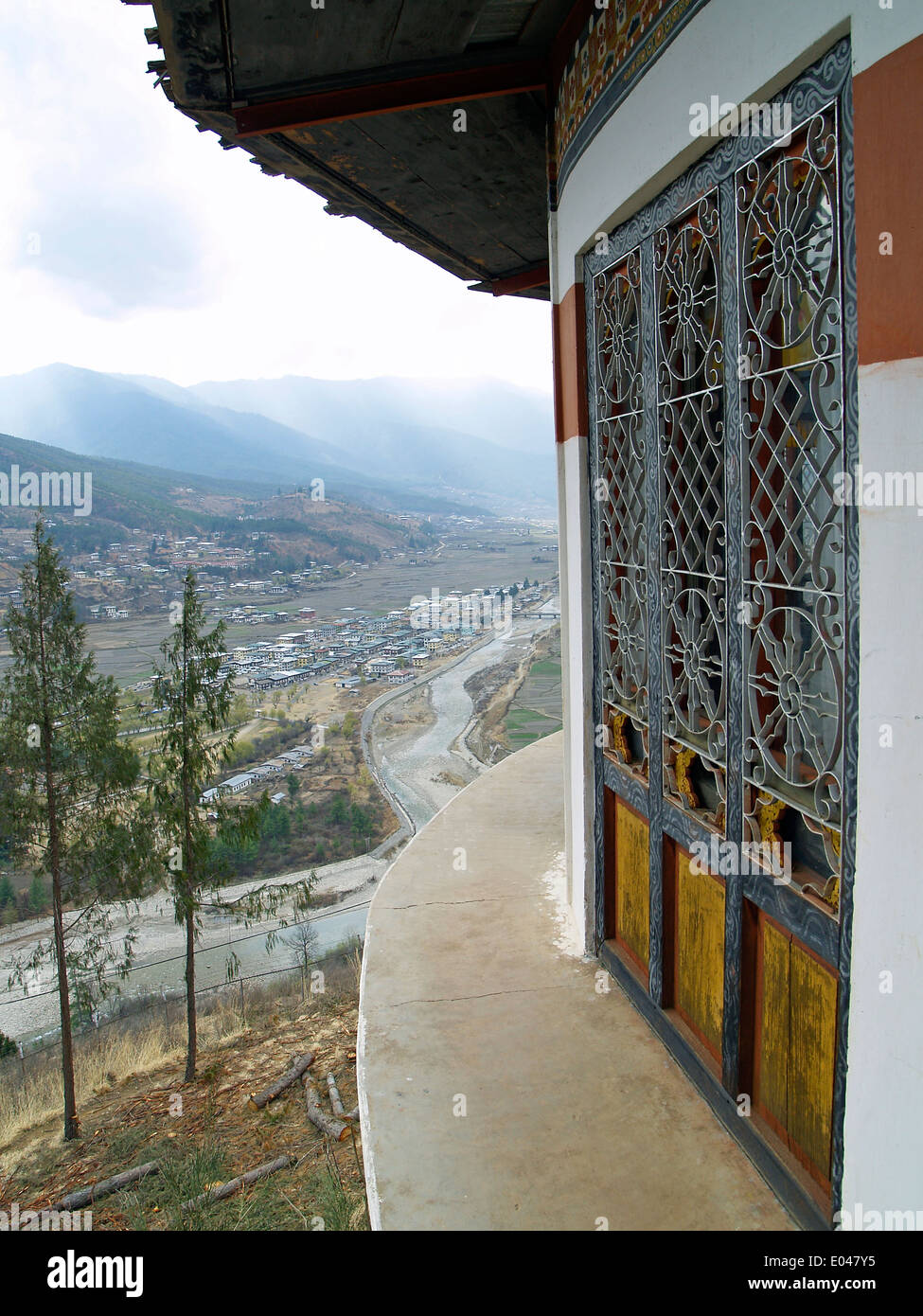Chu River from the National Museum of Bhutan in Paro Stock Photo - Alamy