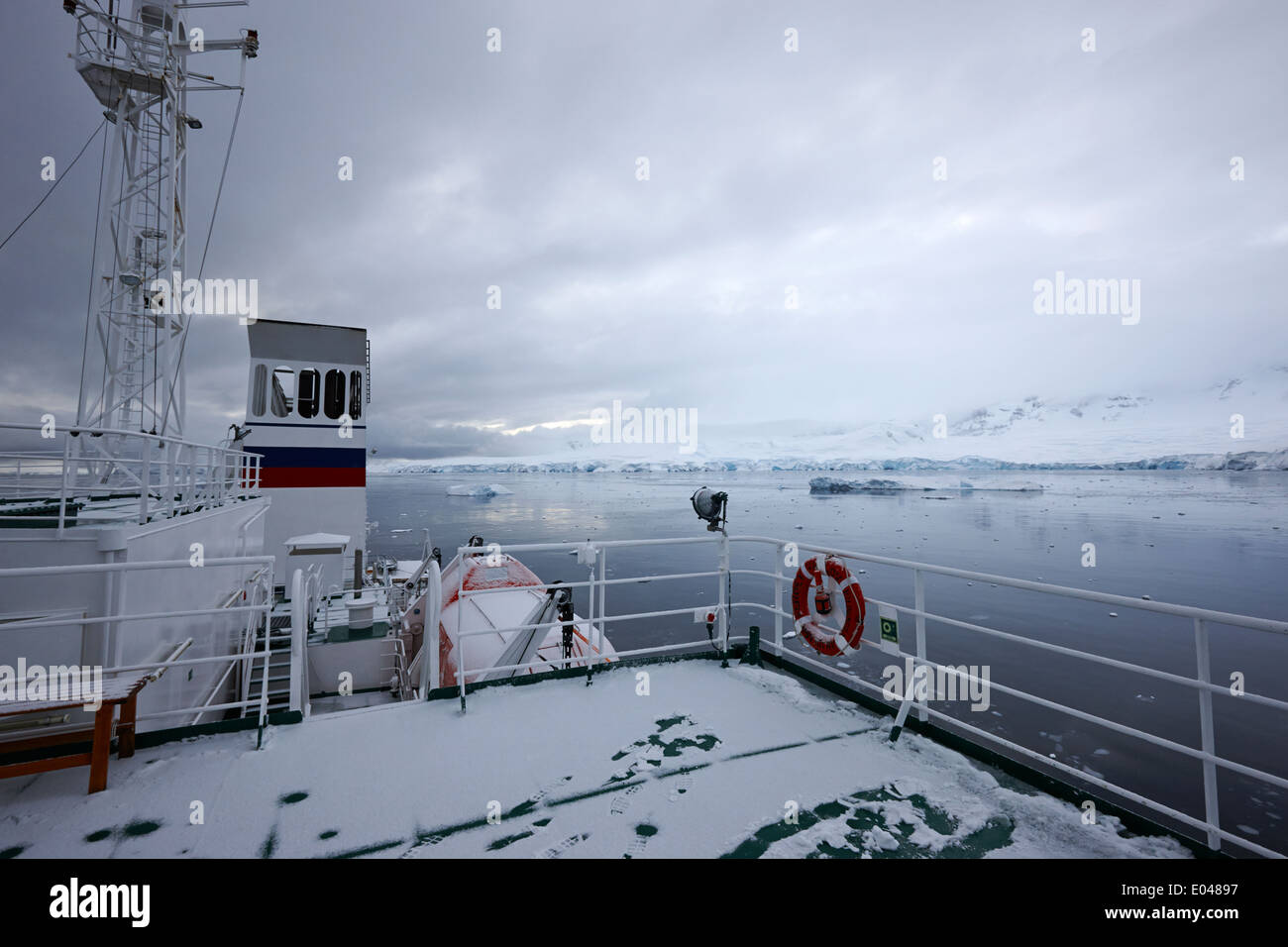 Snow expedition hi-res stock photography and images - Alamy
