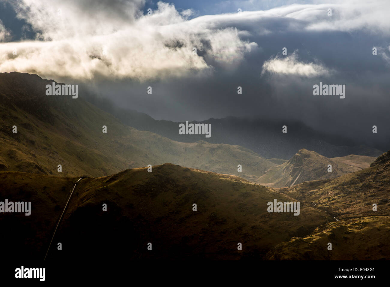 Spring storms over Snowdon (Yr Wyddfa), Gwynedd, Snowdonia National ...