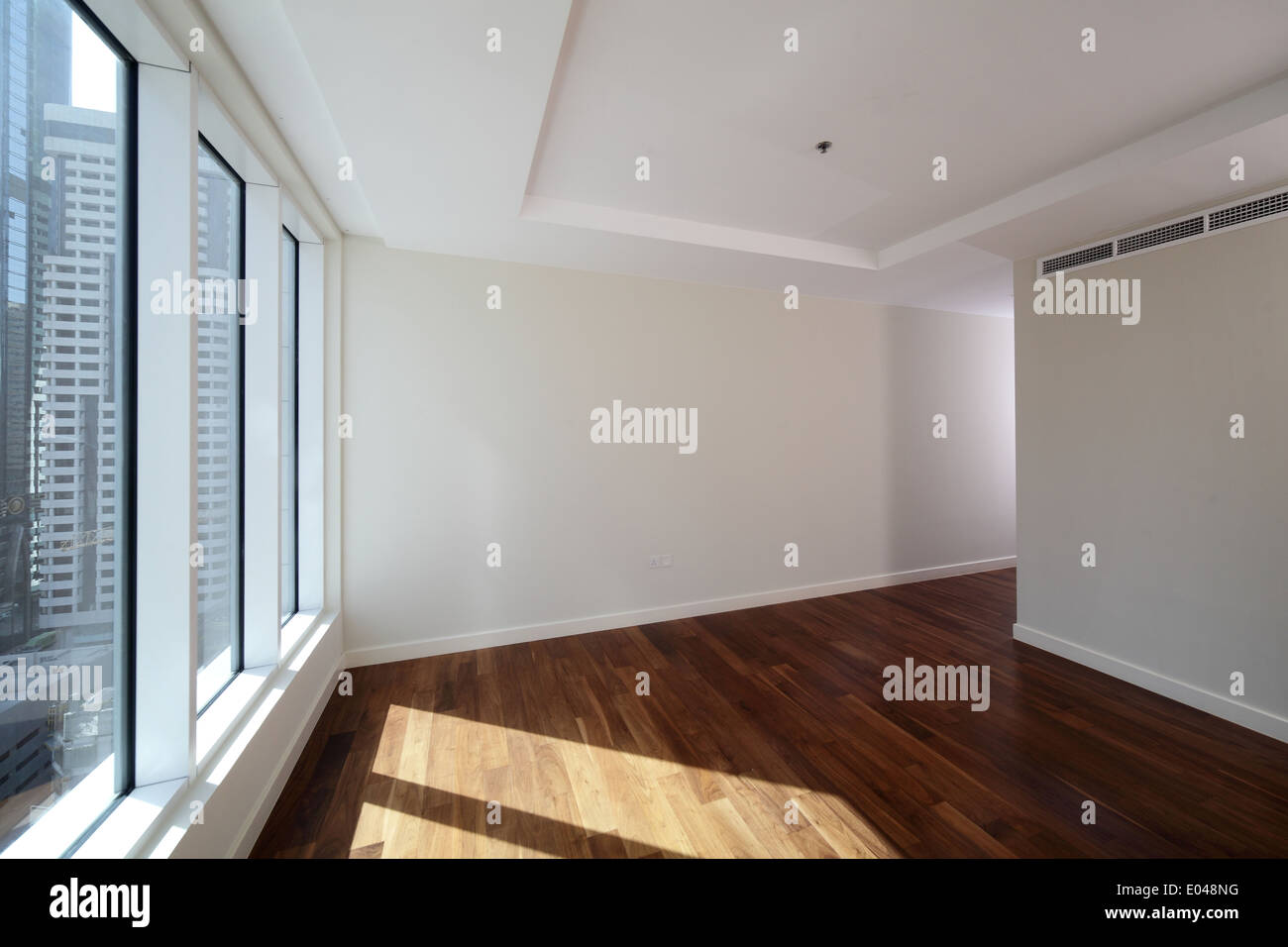 luxury and very clean empty european room Stock Photo - Alamy