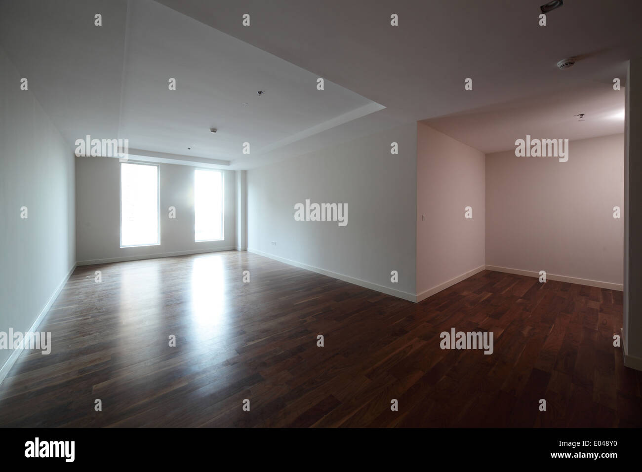 luxury and very clean empty european room Stock Photo - Alamy