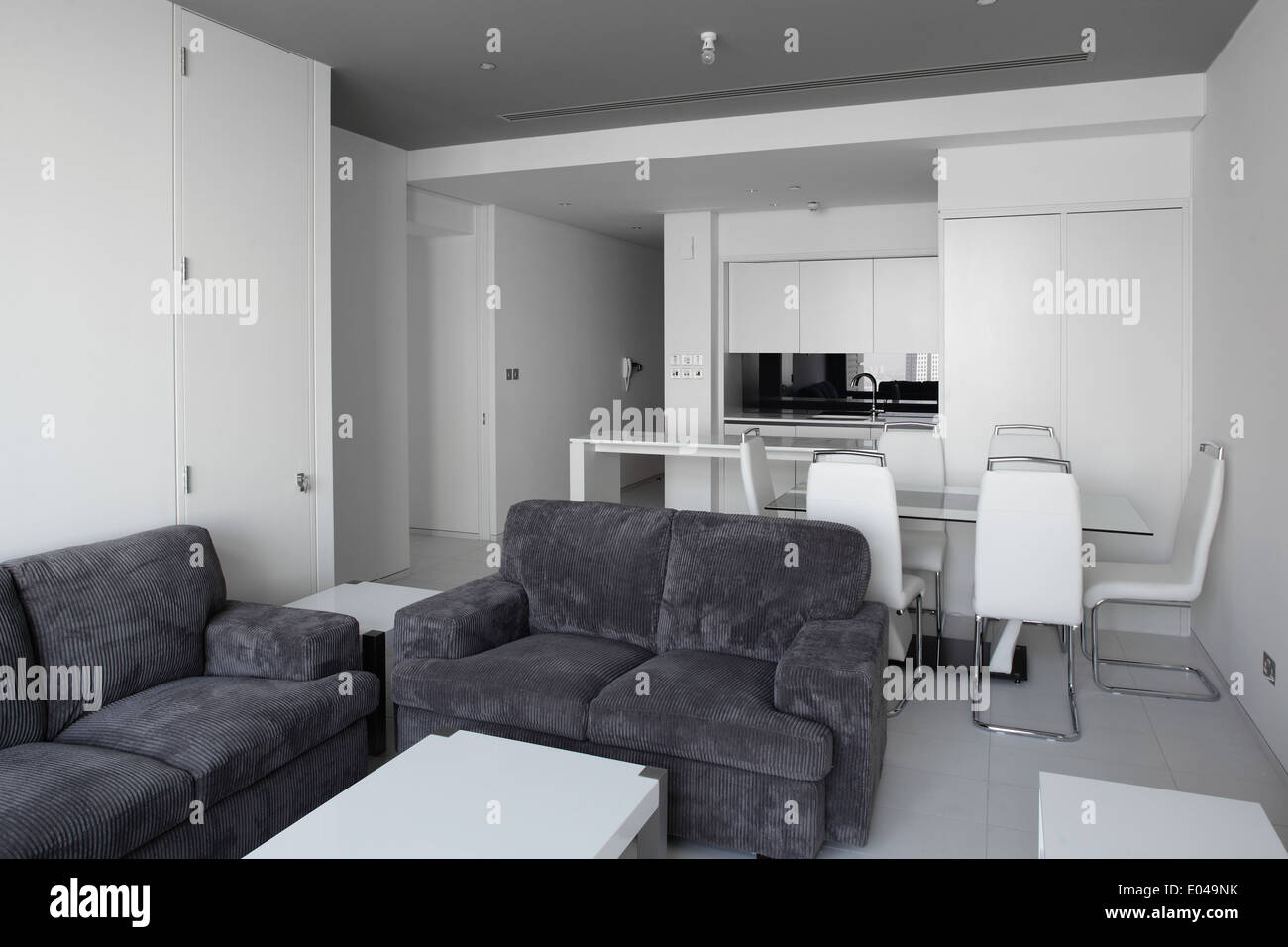 luxury and very clean empty european room Stock Photo - Alamy