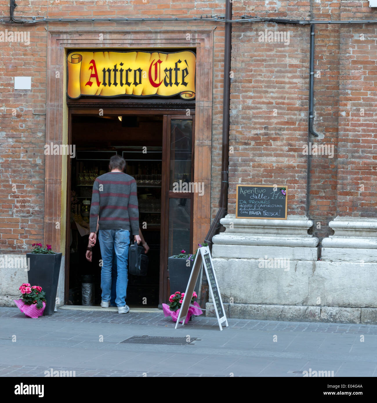 Historic bar ancient hi-res stock photography and images - Alamy