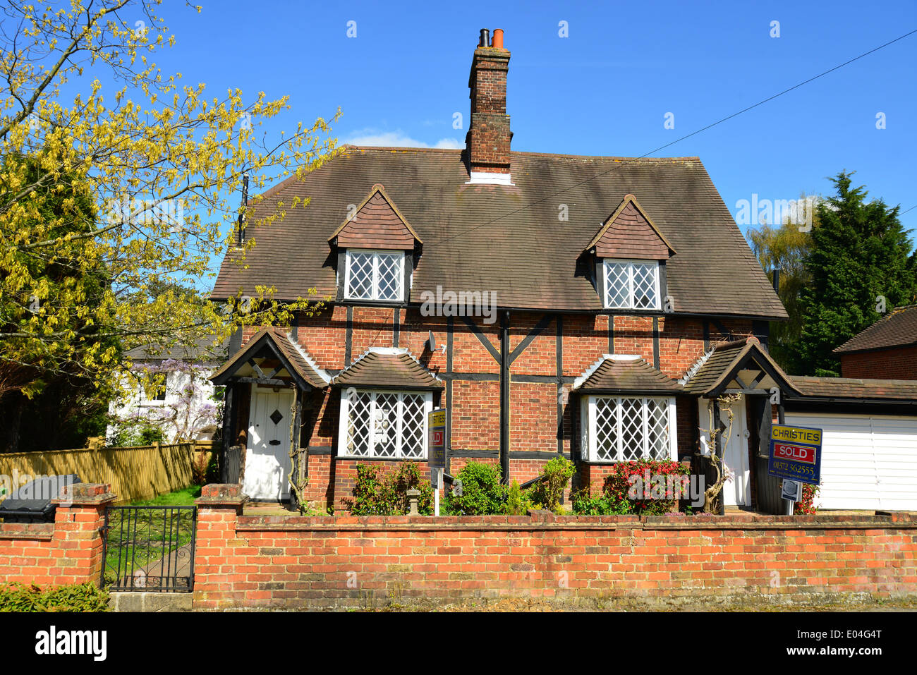 Thatched cottage, Park Lane, Ashtead, Surrey, England, United Kingdom ...