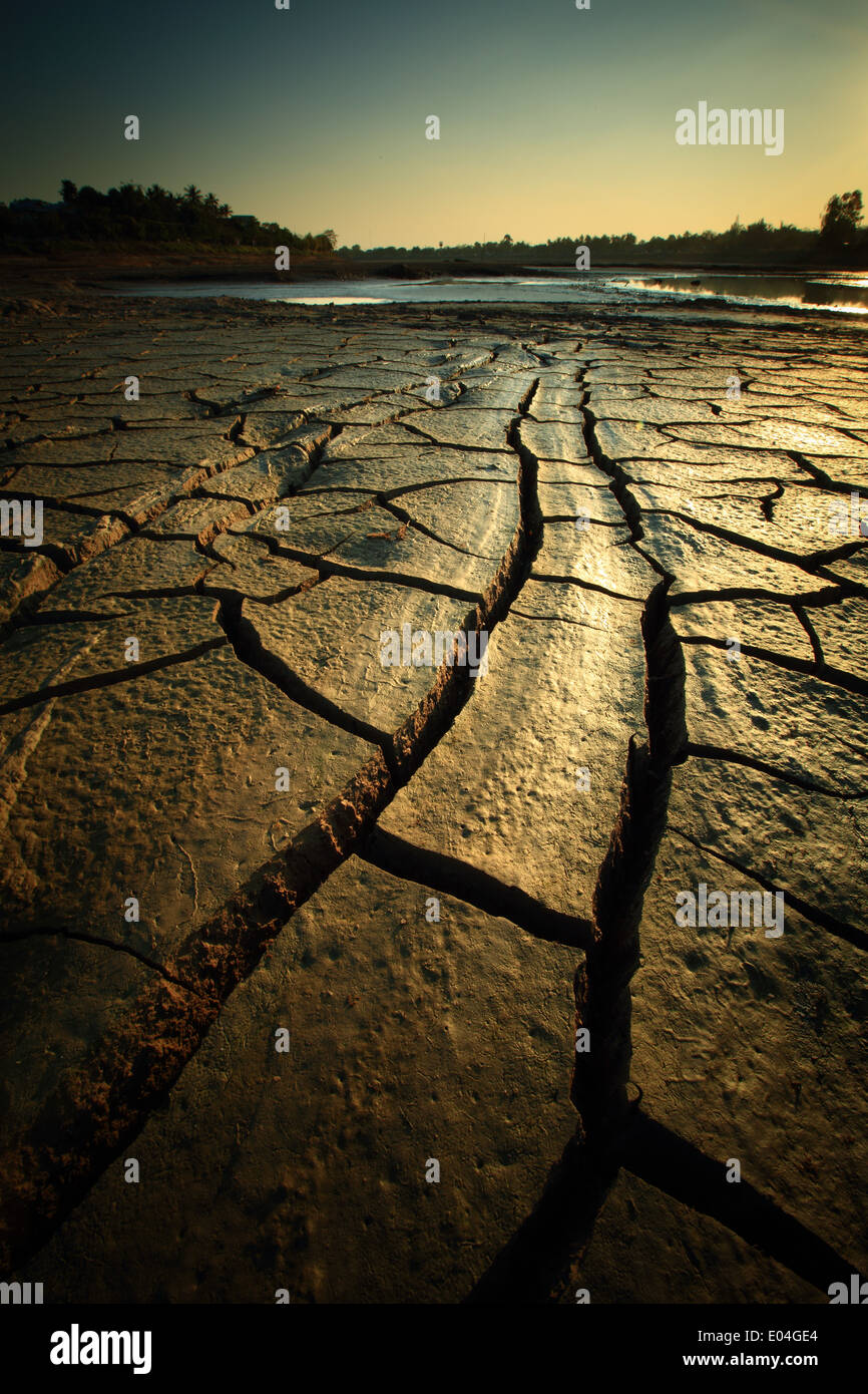 Dry soil texture on the ground Stock Photo - Alamy