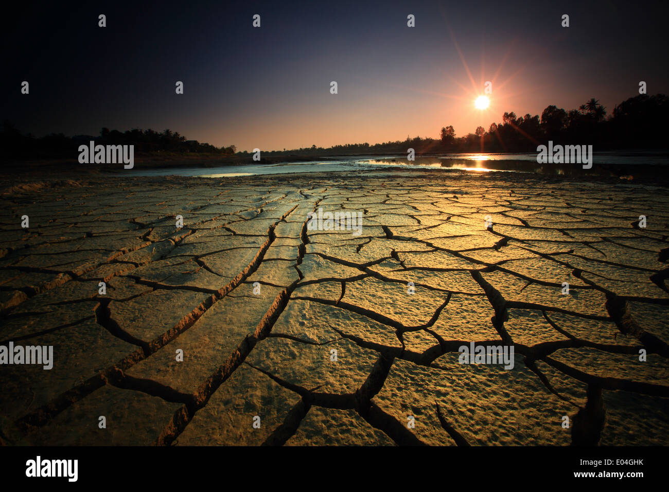 Dry soil texture on the ground Stock Photo - Alamy