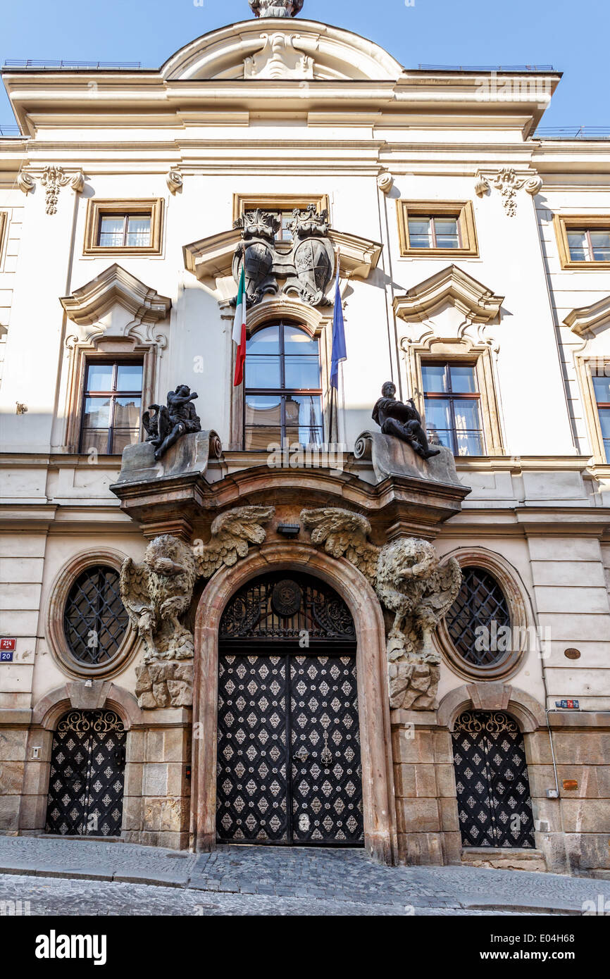 National representation embassy hi-res stock photography and images - Alamy