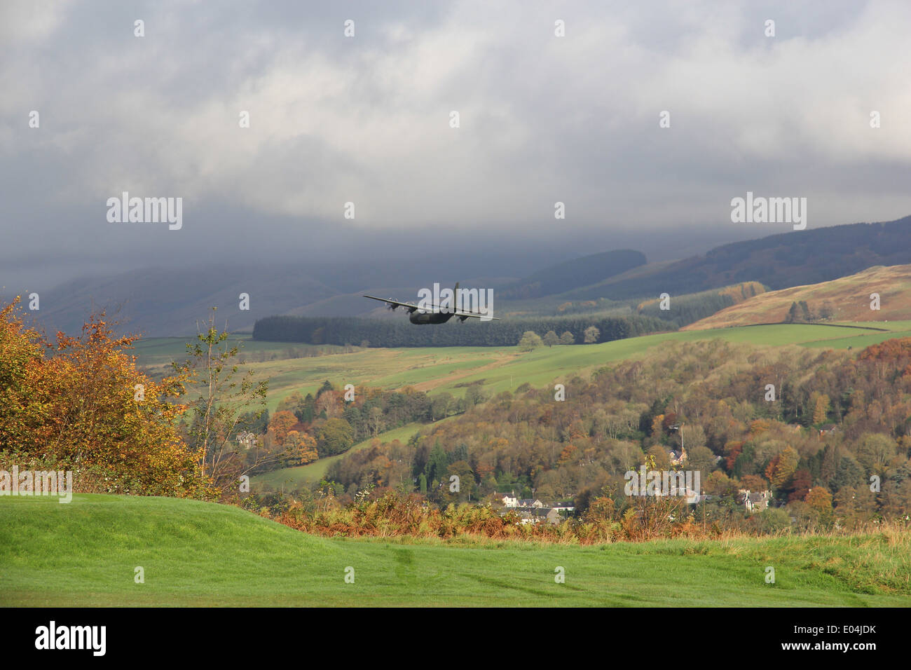 Golf and plane hi-res stock photography and images - Alamy