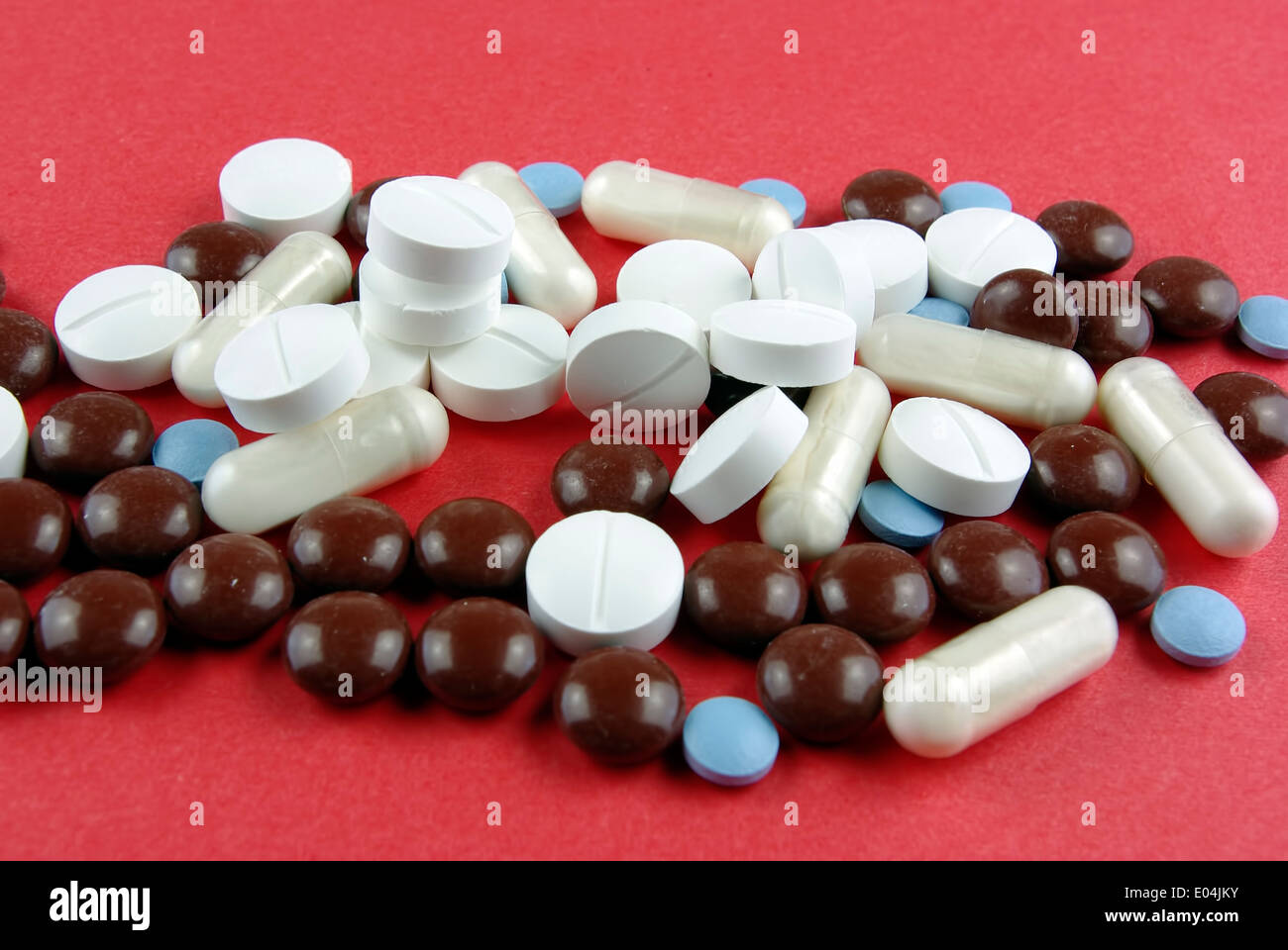 Tablets of different colors hi-res stock photography and images - Alamy